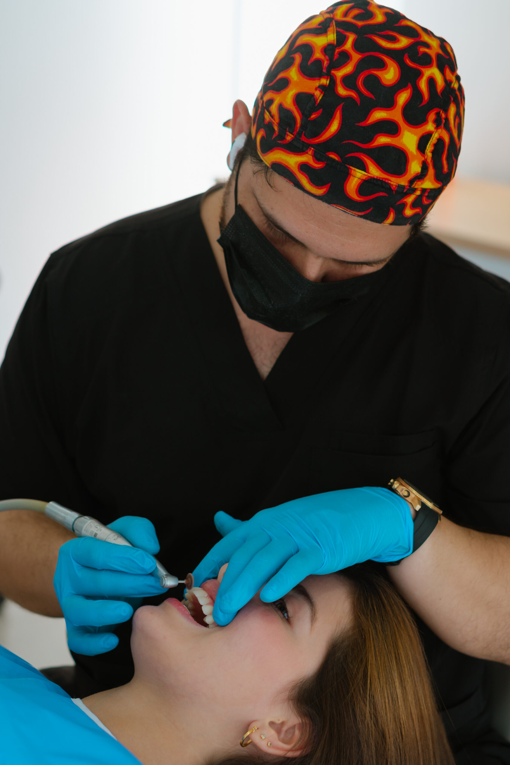 Doctor Daniel Rivas | Estética dental y rehabilitación bucal